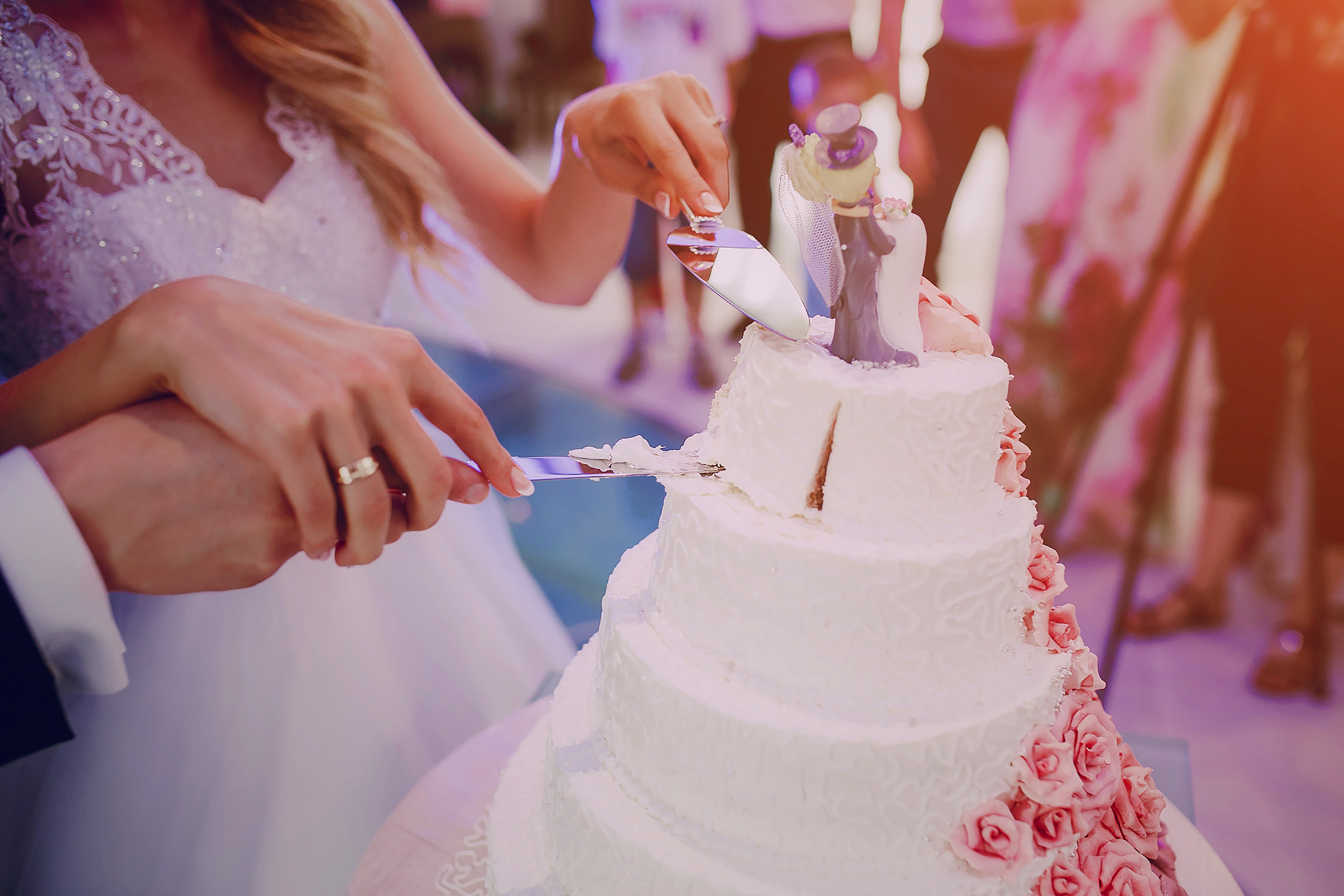 How Much Should You Spend On A Wedding Gift NerdWallet